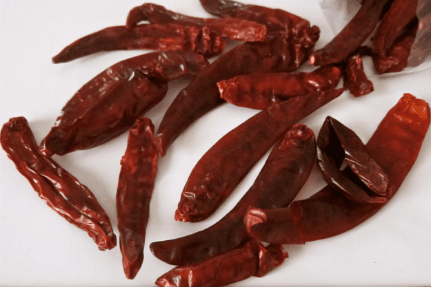 Costa Rica Plants: What is Pico de Pájaro and How is it Used?