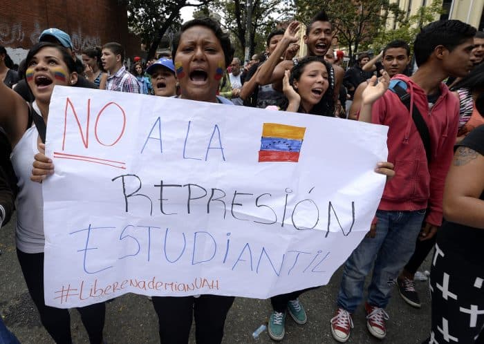 Costa Rica deplores violence in Venezuela, calls for investigation