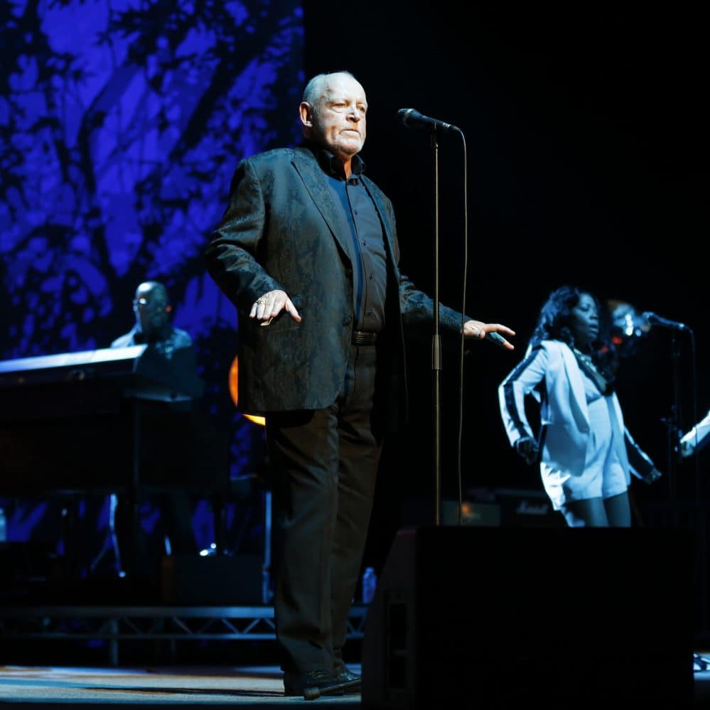 Legendary crooner Joe Cocker dies at 70 – The Tico Times | Costa Rica ...