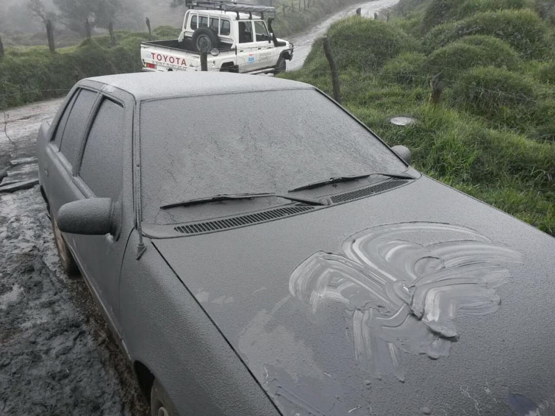 Turrialba Volcano erupts again, raining ash over San José