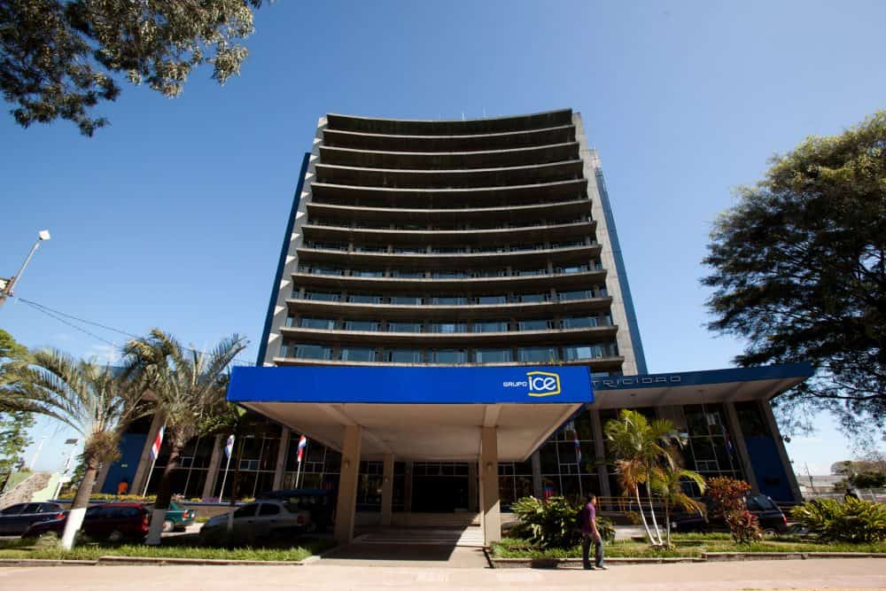 The battle over distributed generation of electricity in Costa Rica ...