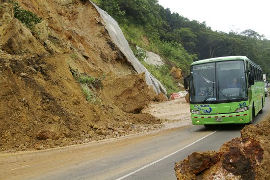 Costa Rica's popular Highway 27 to Pacific at risk from rains