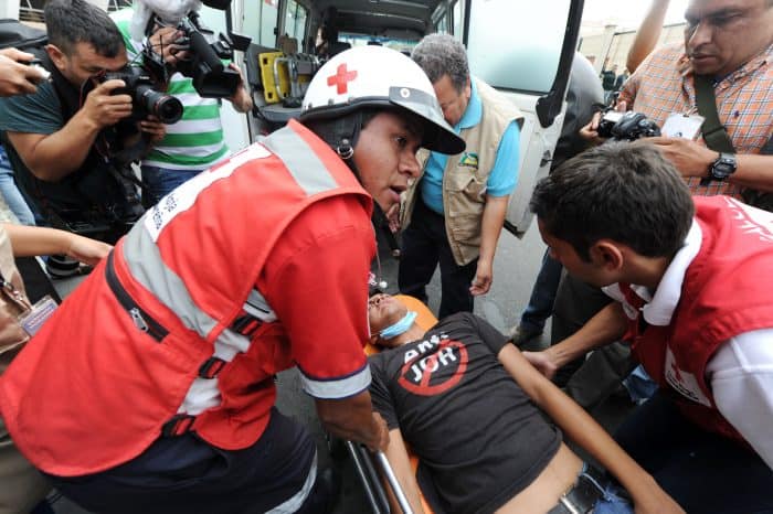 Police clash with demonstrators on hunger strike against corruption in ...