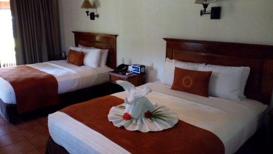 Papagayo hotels compared: Where the 1% stays, and how you can too