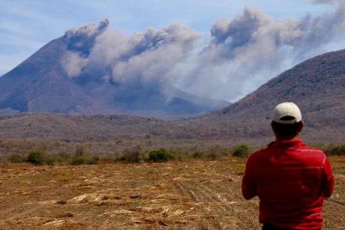 A Look at Nicaragua’s Momotombo Volcano in Photos