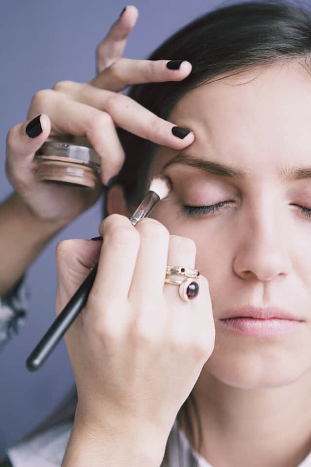 5 questions for a Costa Rican makeup artist