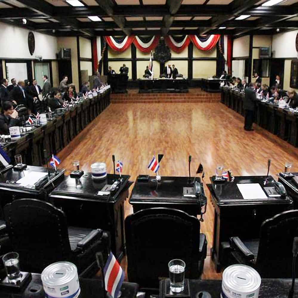 Costa Rican Legislative Assembly observes minute of silence in memory ...
