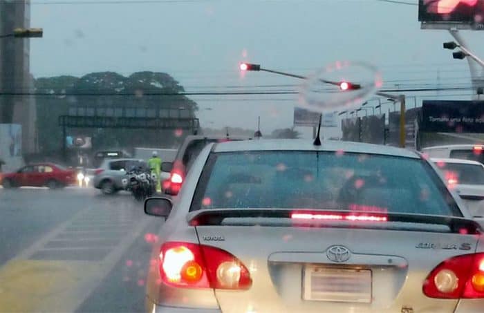Rainy season in Costa Rica causes traffic jams, accidents