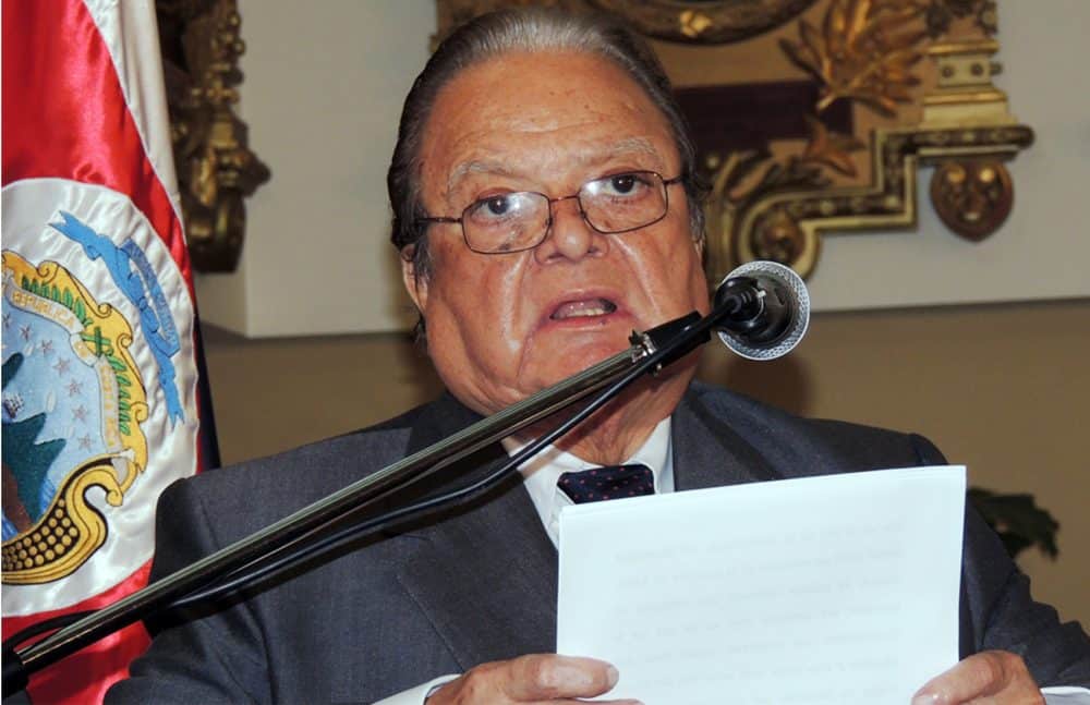 Costa Rica ex President Luis A. Monge recovers from respiratory arrest