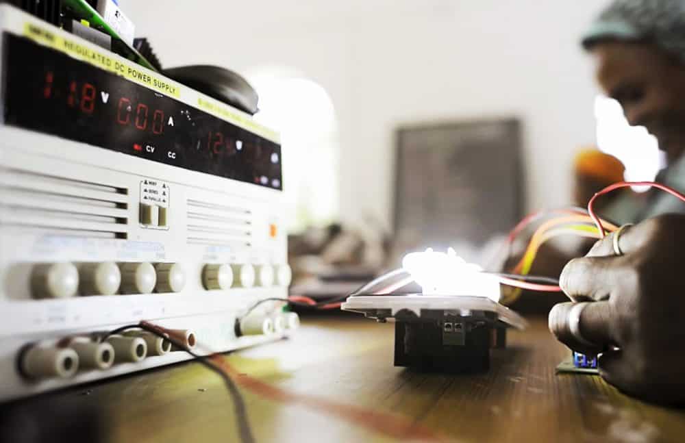 Costa Rican indigenous women to study solar lighting in India