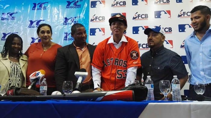 Costa Rican pitching prospect signs with MLB's Houston Astros : The ...