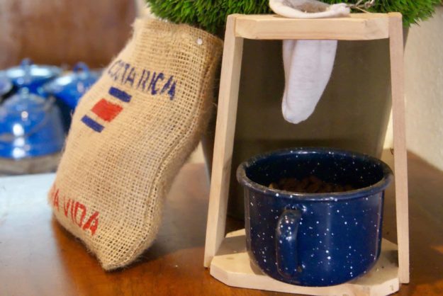 10 Costa Rican Souvenirs To Gift To Your Friends & Family : The Tico ...