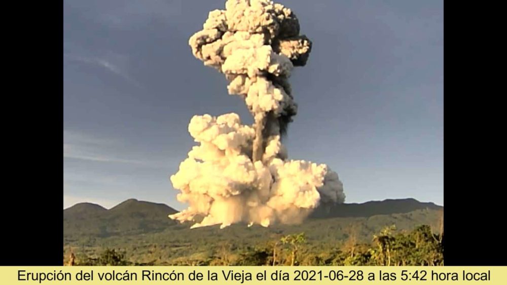 Authorities evaluating impacts of volcano's eruption : The Tico Times ...