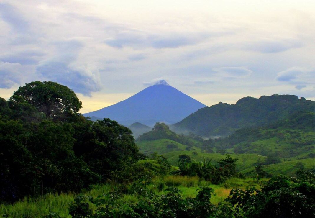 Guatemala Issues Orange Alert for Volcano Eruptions and Ashfall : The ...