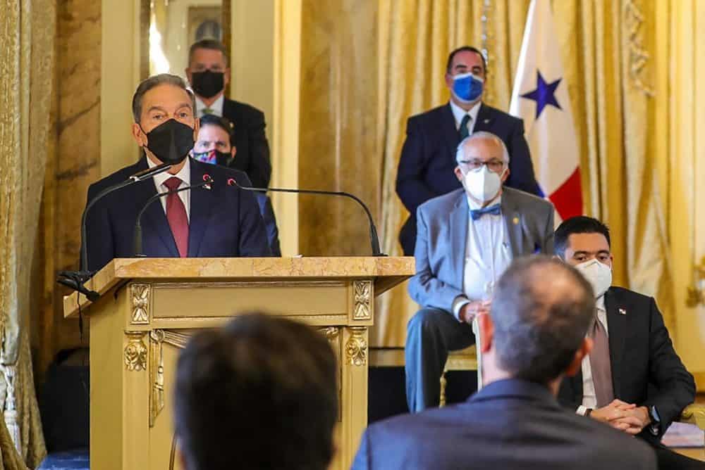 President of Panama announces blood cancer diagnosis