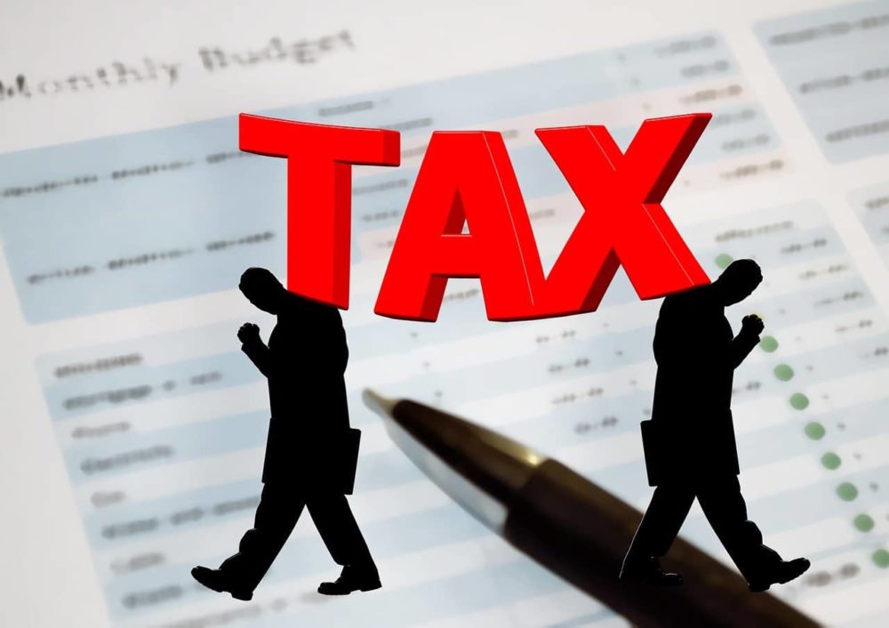 Costa Rica Tax Revenue Keeps Falling as UNA Economists Urge Fiscal Reform