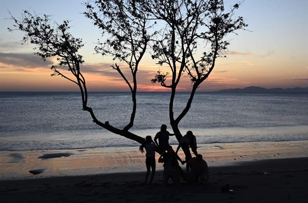 The Pacific Ocean in Honduras bears the unmistakable footprints of ...