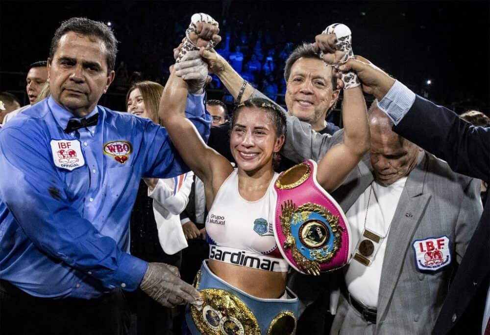 Costa Rican Boxer Yokasta Valle Dominates Ortiz, Stays Champion : The ...