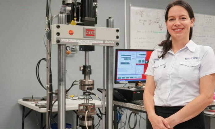 Costa Rica Scientists Develop Lab Device to Grow Muscle and Bone Tissue