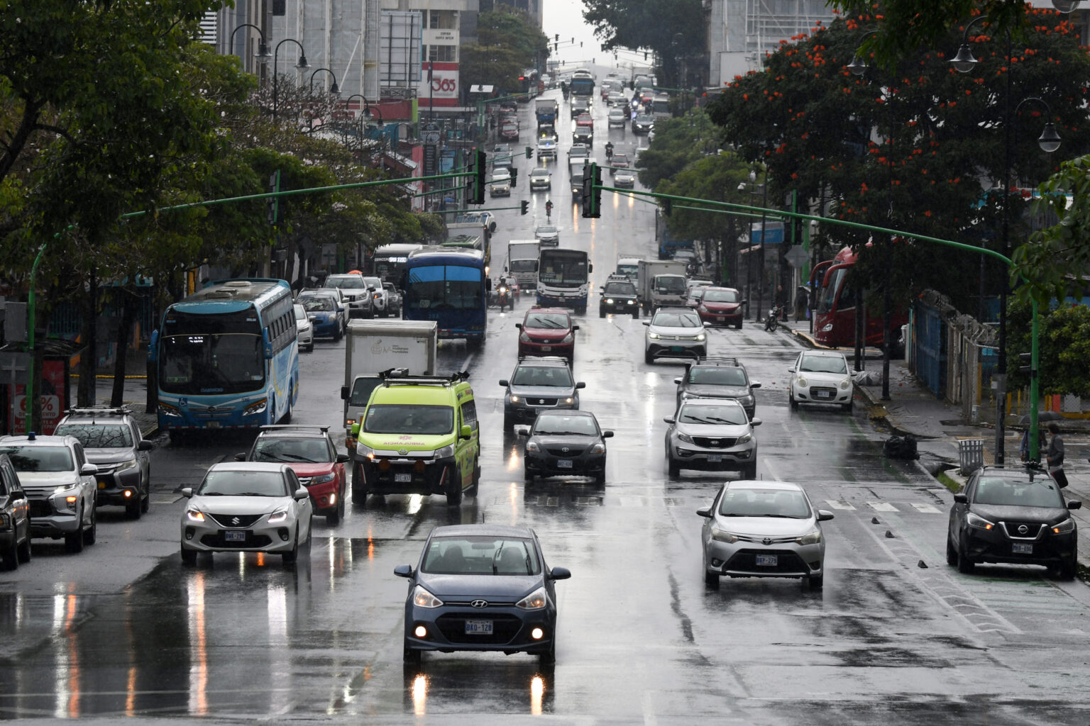 Costa Rica Weather This Week: A Wet Start, Then a Drier, Hotter Pattern